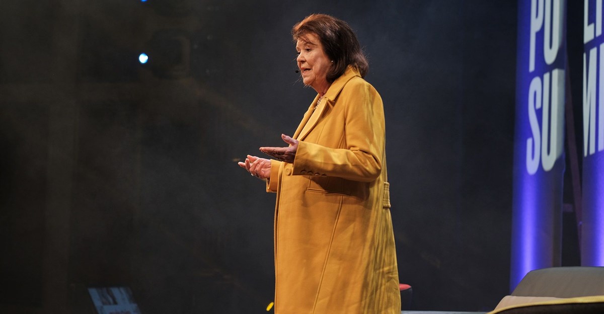 Jane Raphaely encourages women to ask 'Why not?'