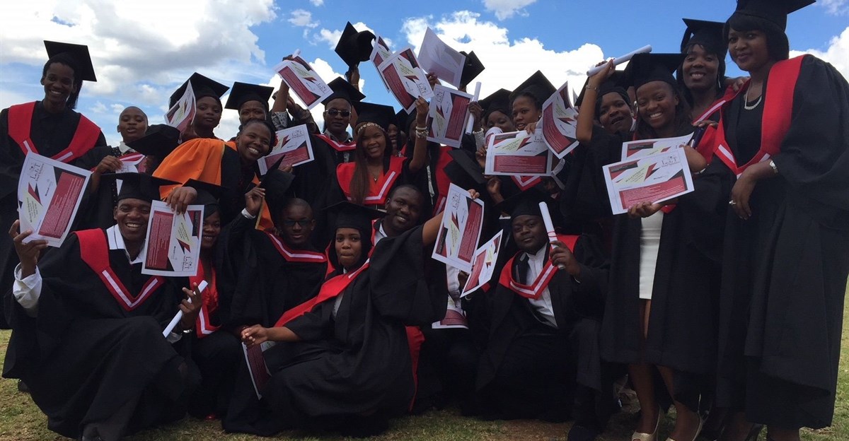 4 initiatives providing ICT skills training to SA youth
