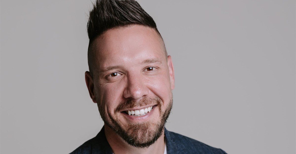 South Africa’s Good Things Guy, Brent Lindeque hosts MTN Win-Win Summer ...